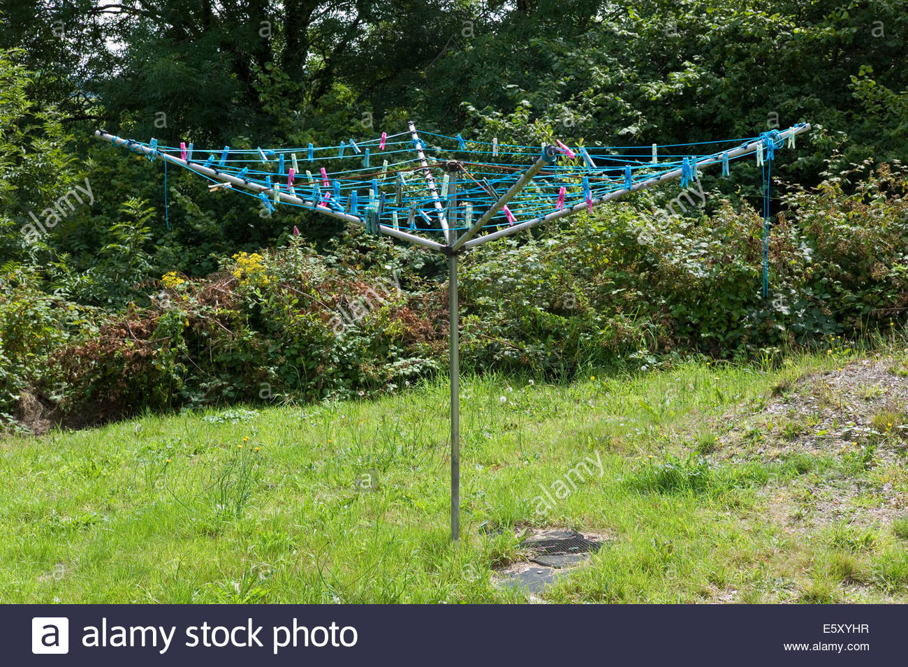 Rotary Washing Line High Resolution Stock Photography and Images - Alamy