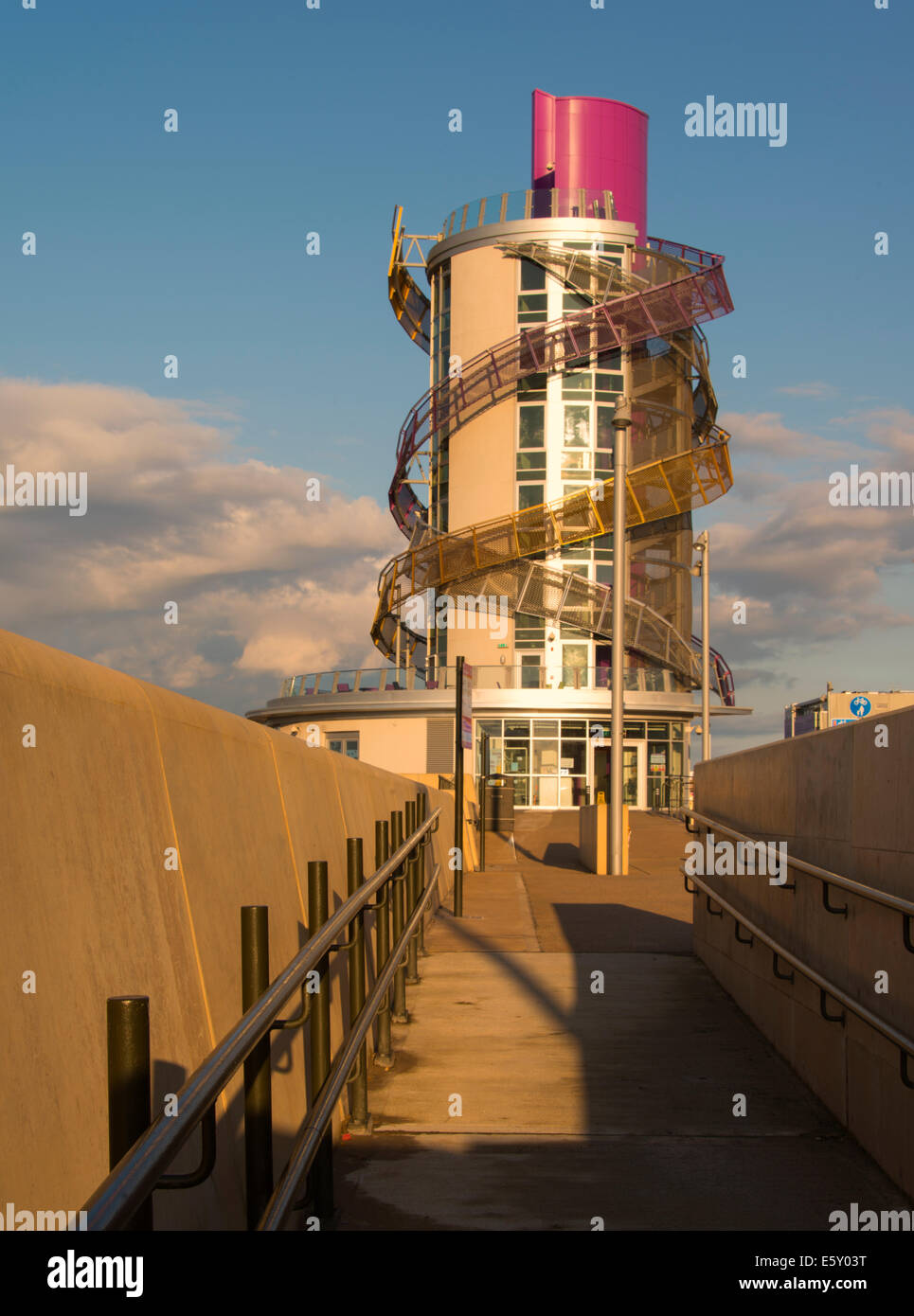 Redcar pier hi-res stock photography and images - Alamy