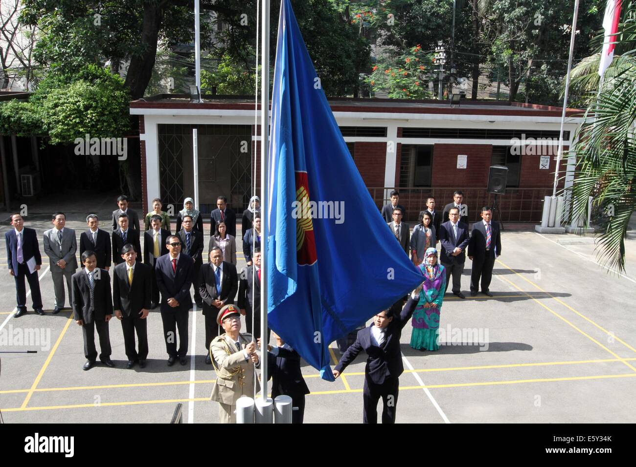 Dhaka, Bangladesh. 7th August, 2014. Raising the ASEAN flag at the ...