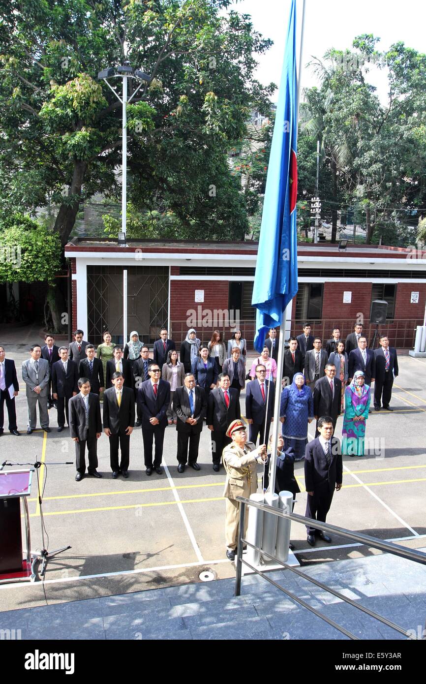 Dhaka, Bangladesh. 7th August, 2014. Raising the ASEAN flag at the ...