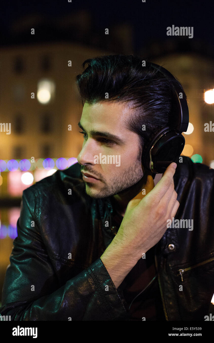 Mens night out hi-res stock photography and images - Alamy