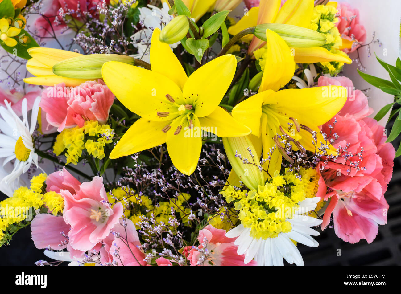 Freshly picked flowers in bundle for sale at the market Stock Photo - Alamy