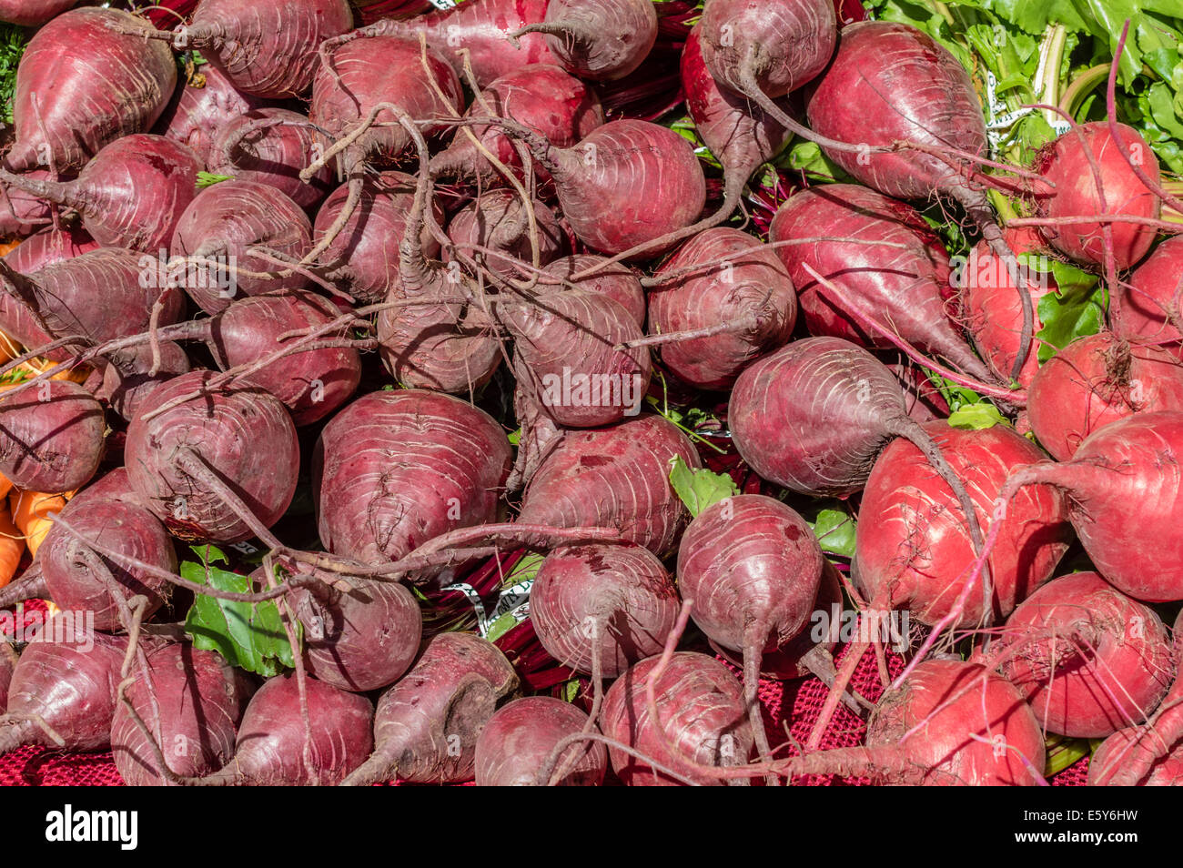 Red crops hi-res stock photography and images - Alamy