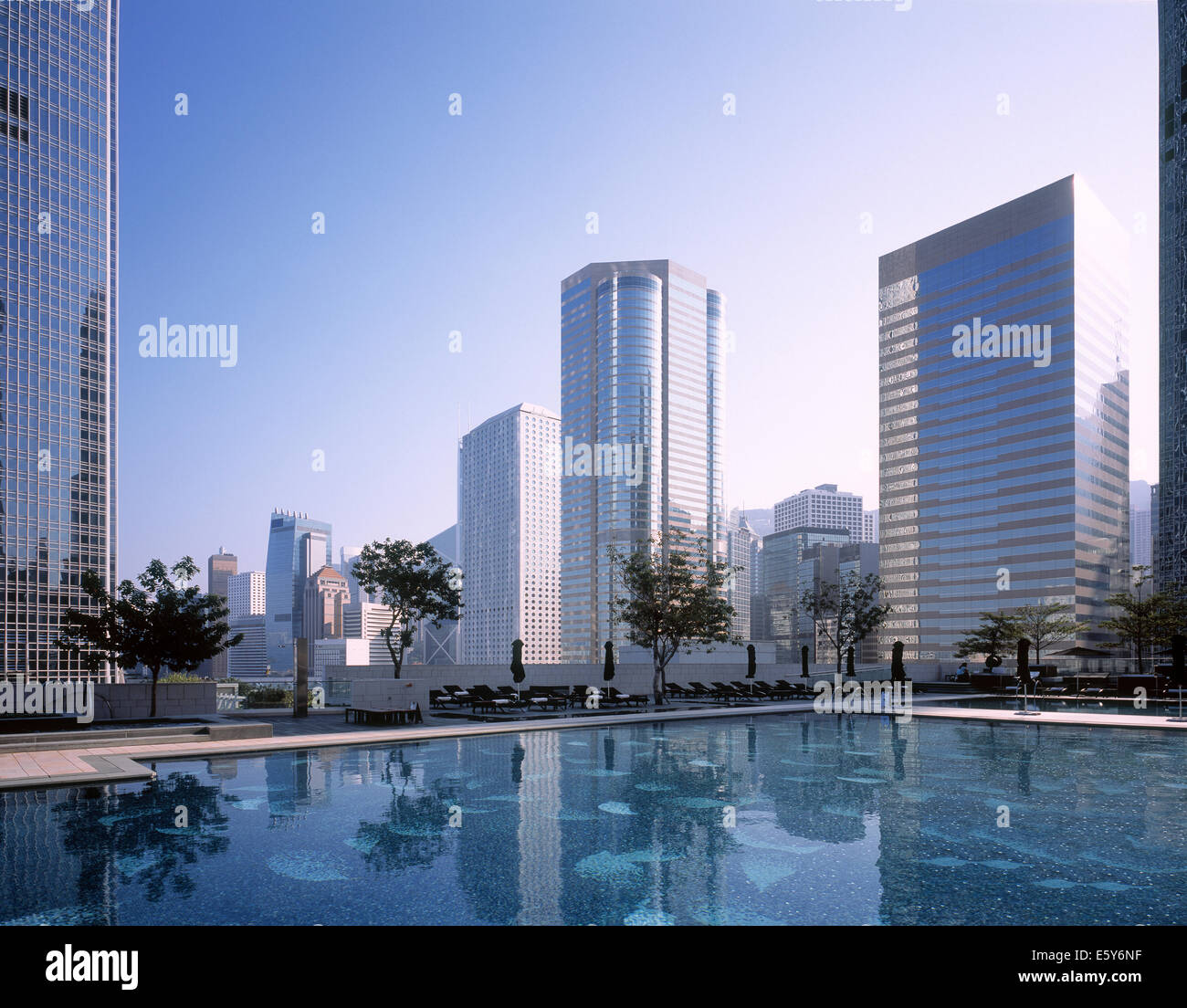 Large swimming pool at luxury hotel in Hong Kong, China Stock Photo - Alamy