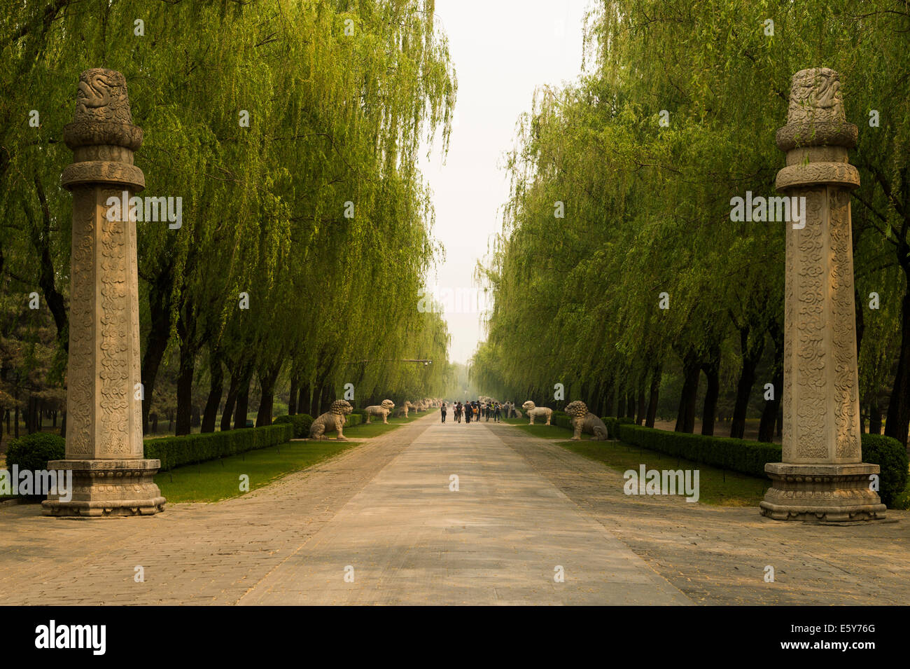 Ming graves hi-res stock photography and images - Alamy