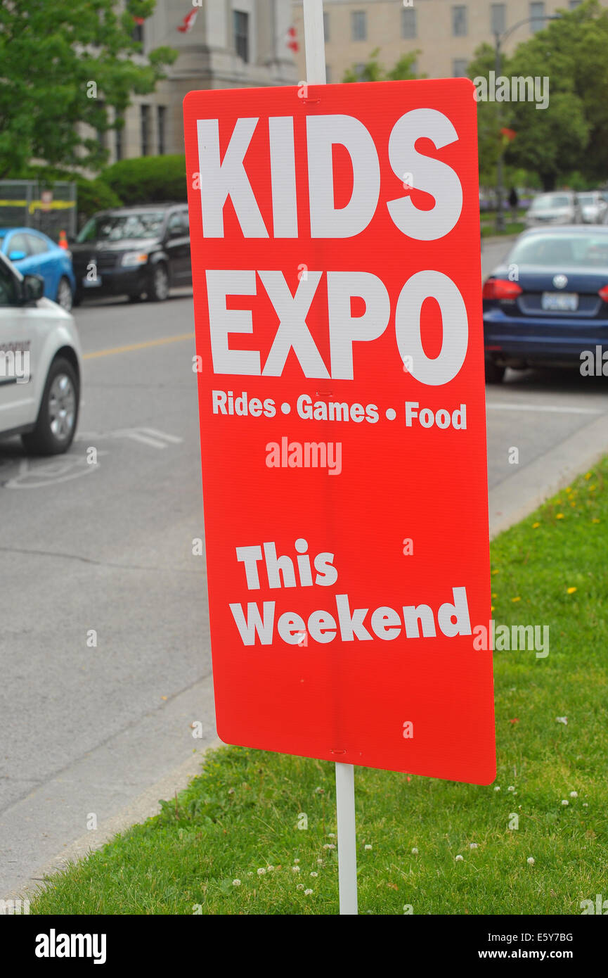 A kids Expo sign outside a park in Canada Stock Photo - Alamy