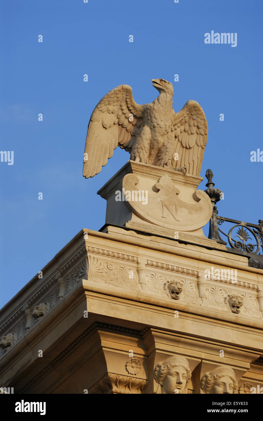 statue at The Palais de Justice courthouse, Paris, France Stock Photo ...