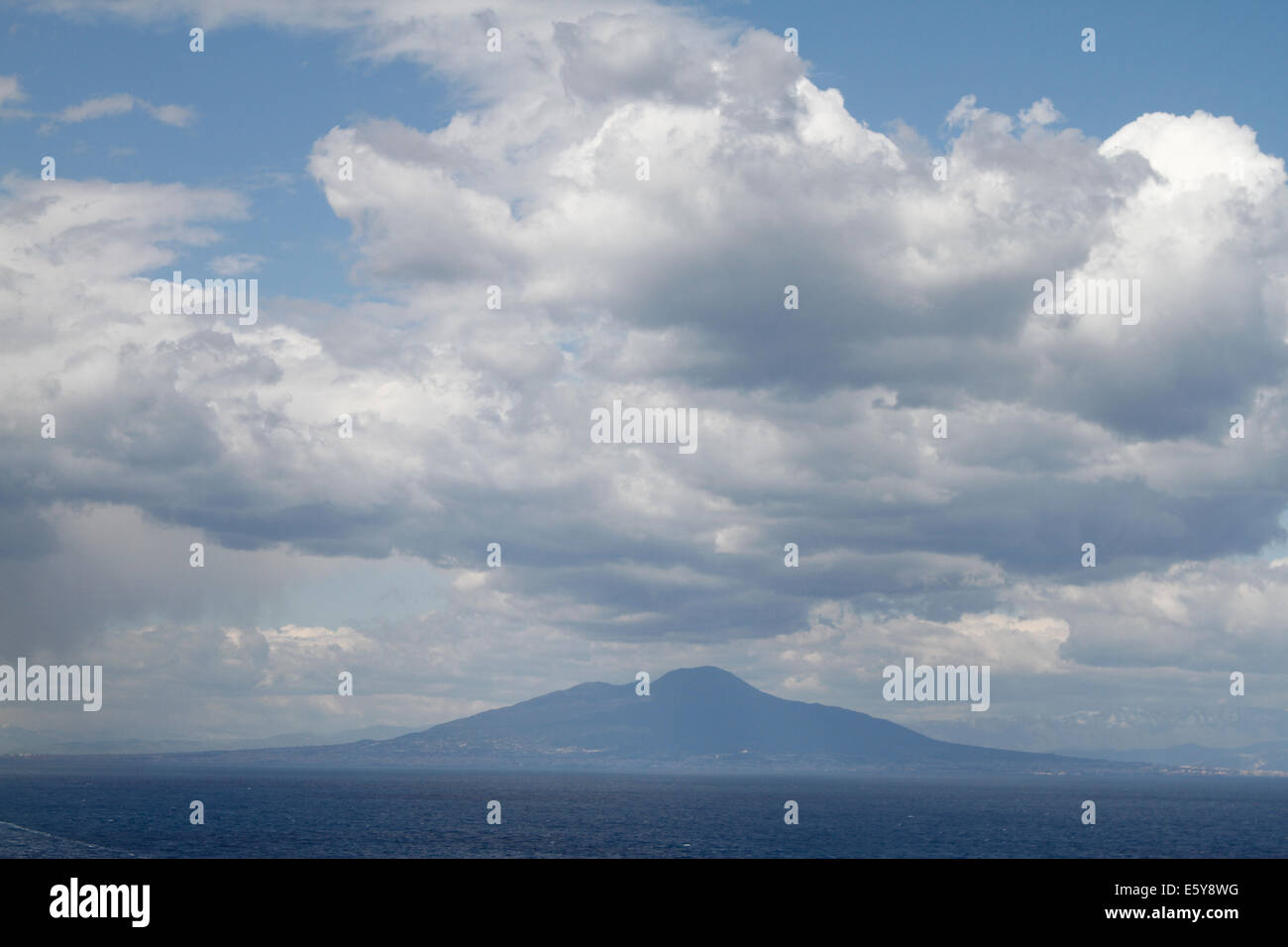 Vesuv vulkan hi-res stock photography and images - Alamy