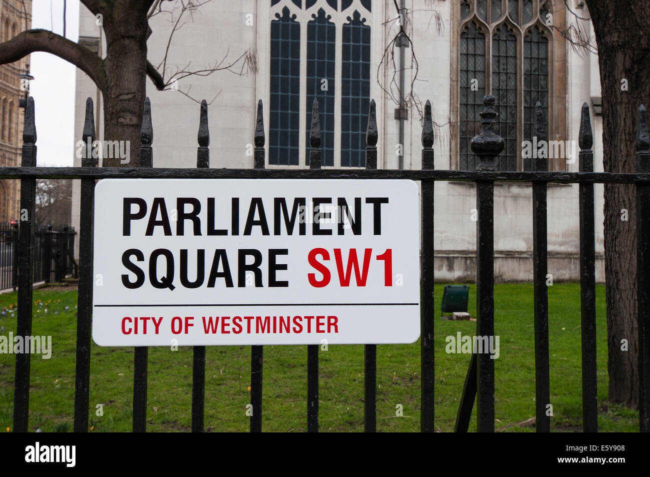 Street sign for parliament square hi-res stock photography and images ...