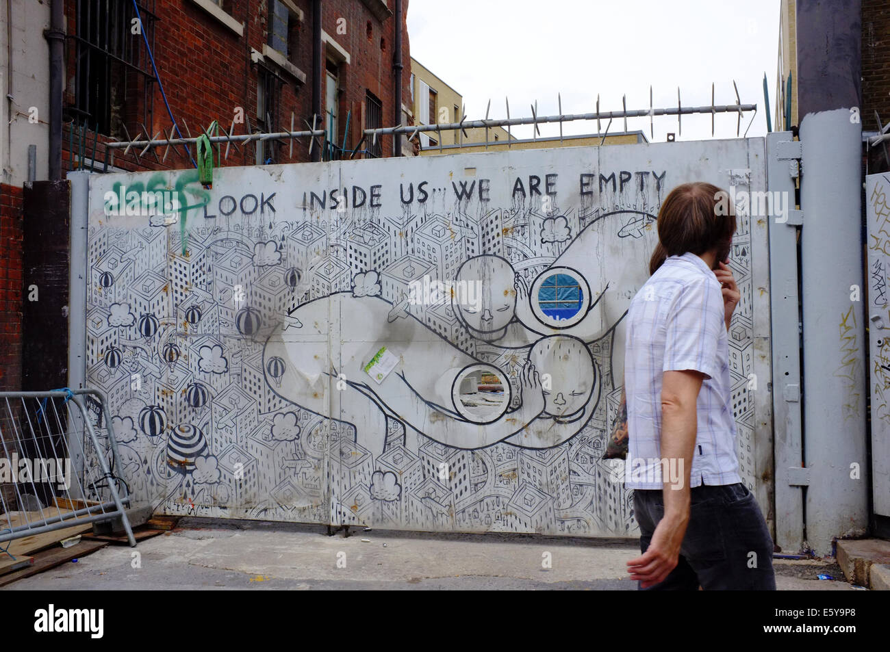 Graffiti Art on Gates in East London Stock Photo - Alamy