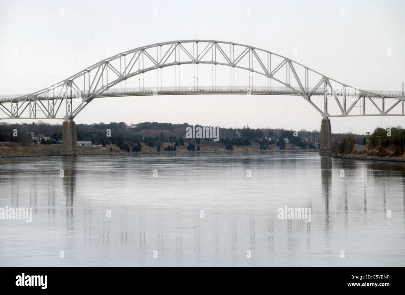 Bourne bridge cape cod canal hi-res stock photography and images - Alamy