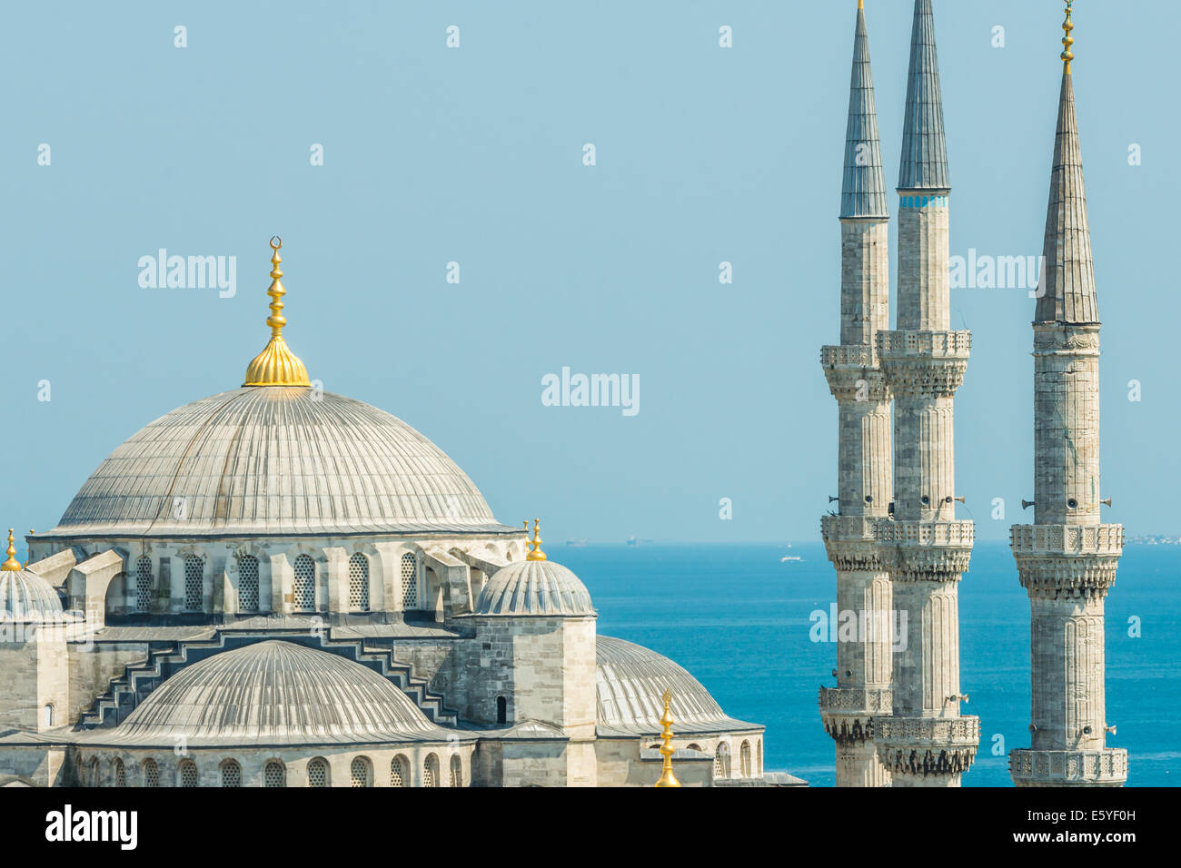 The incredible Islamic architecture of the Blue Mosque, one of the most ...