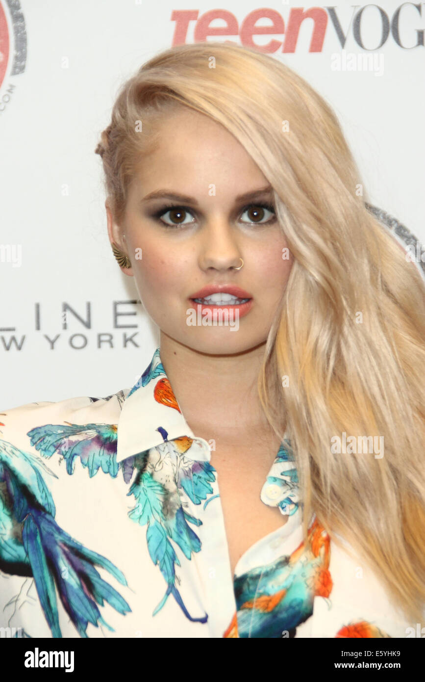 Los Angeles, California, USA. 8th Aug, 2014. Debby Ryan attends Teen ...