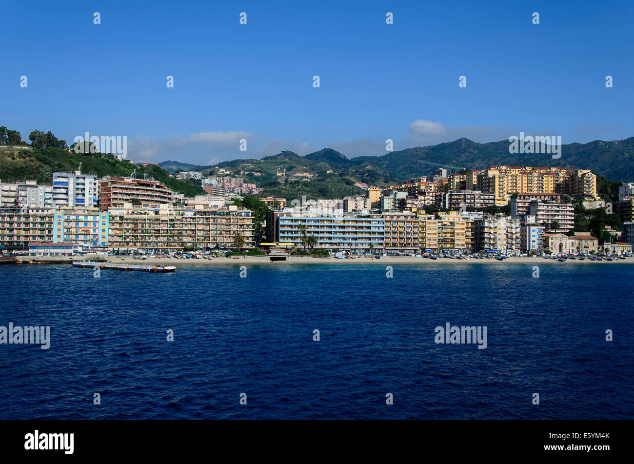 Messina marina hi-res stock photography and images - Alamy