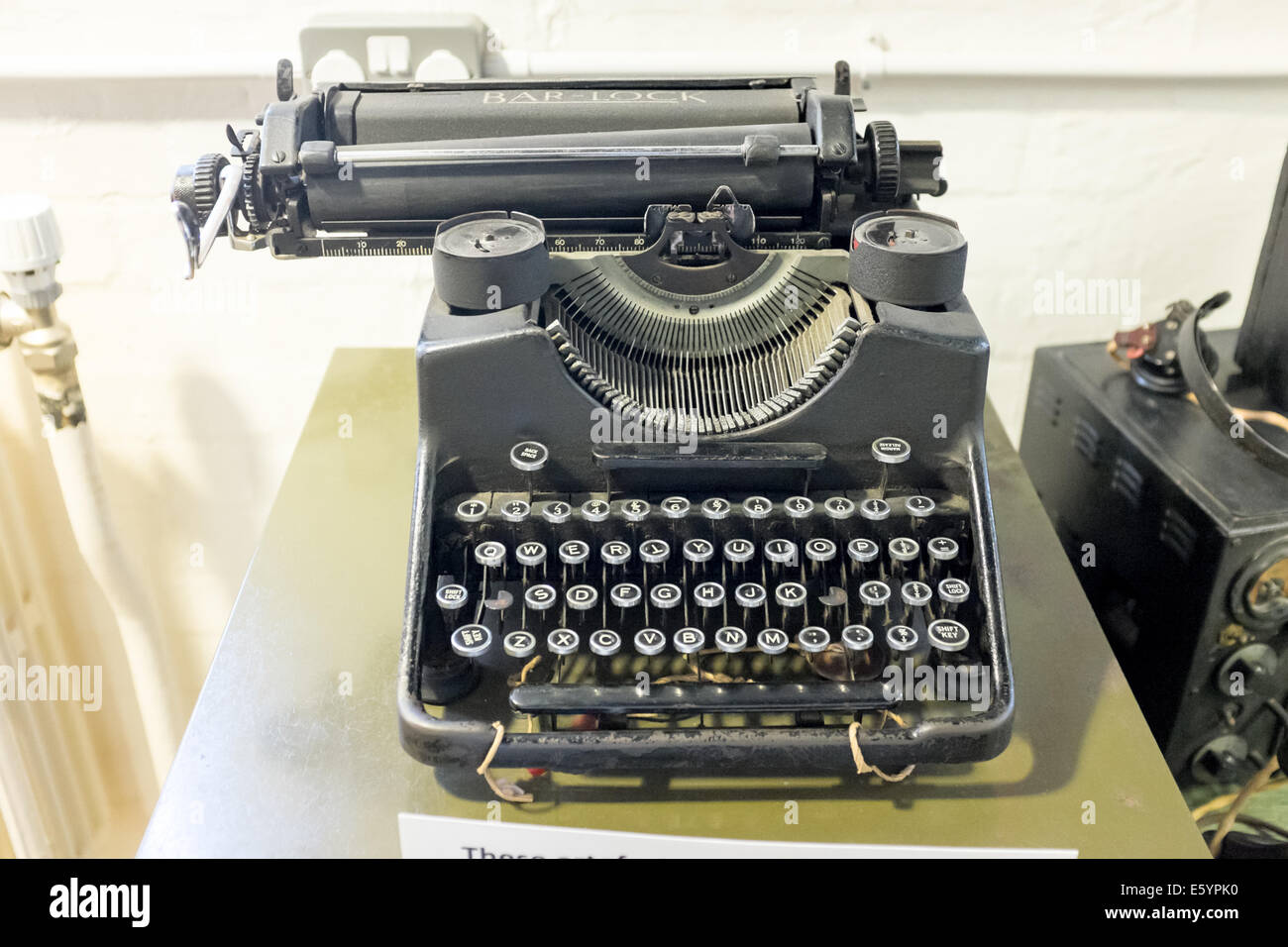 Typing old qwerty typewriter hi-res stock photography and images - Alamy