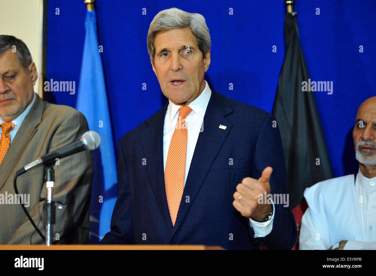 John kerry and ashraf ghani hi-res stock photography and images - Alamy