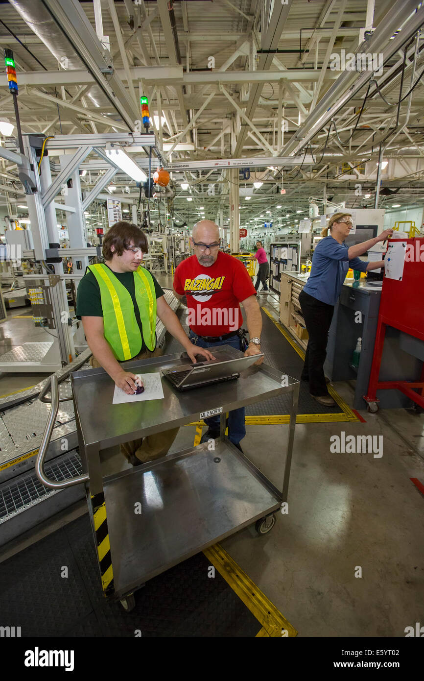 General motors factory hi-res stock photography and images - Alamy