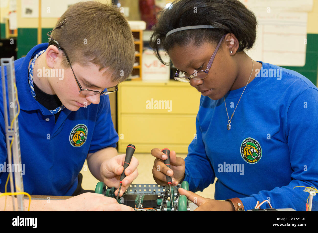 America school class technology hi-res stock photography and images - Alamy