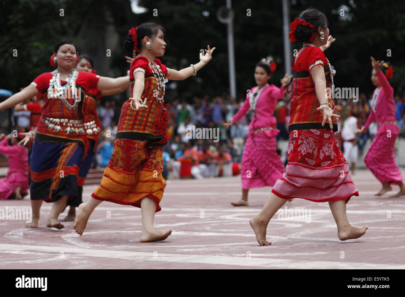 Indegenious people hi-res stock photography and images - Alamy