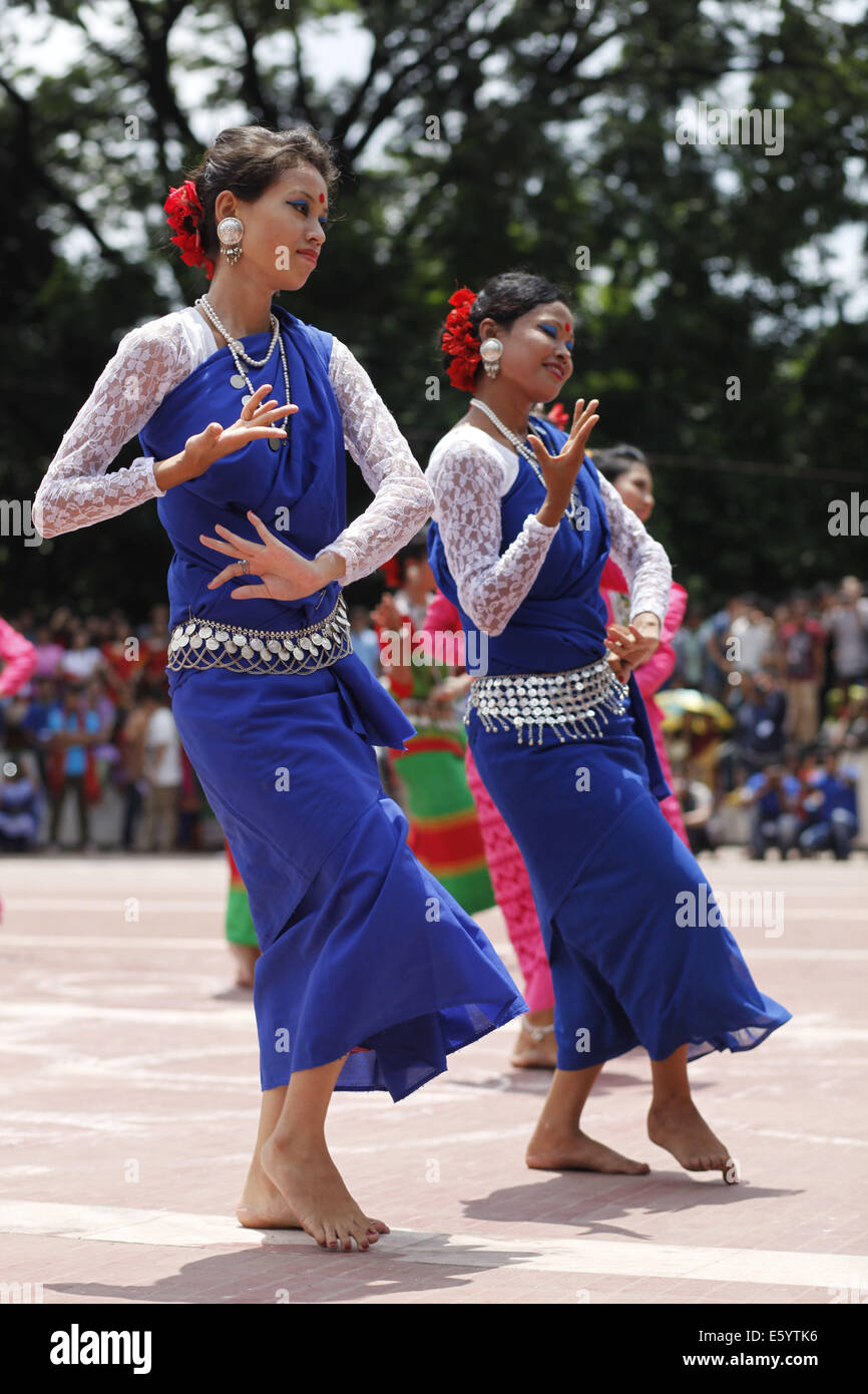 Indegenious hi-res stock photography and images - Alamy