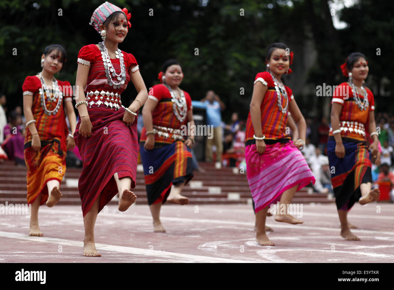 Indegenious people hi-res stock photography and images - Alamy