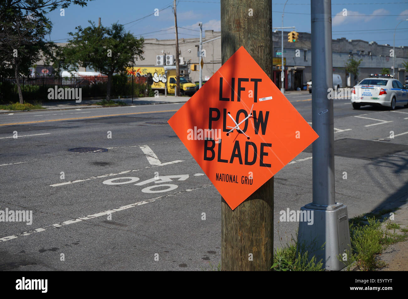 Street Sign Lift Plow Blade Stock Photo - Alamy