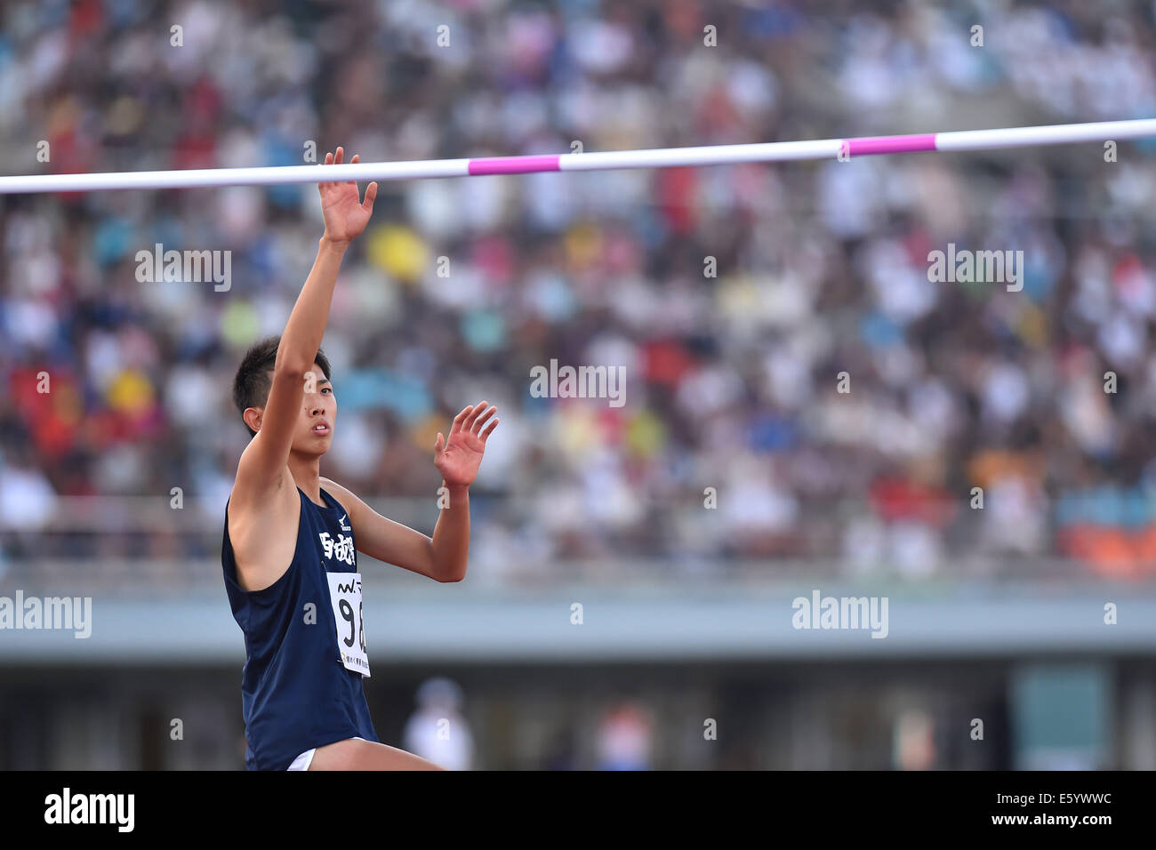 Mens high jump final hi-res stock photography and images - Alamy