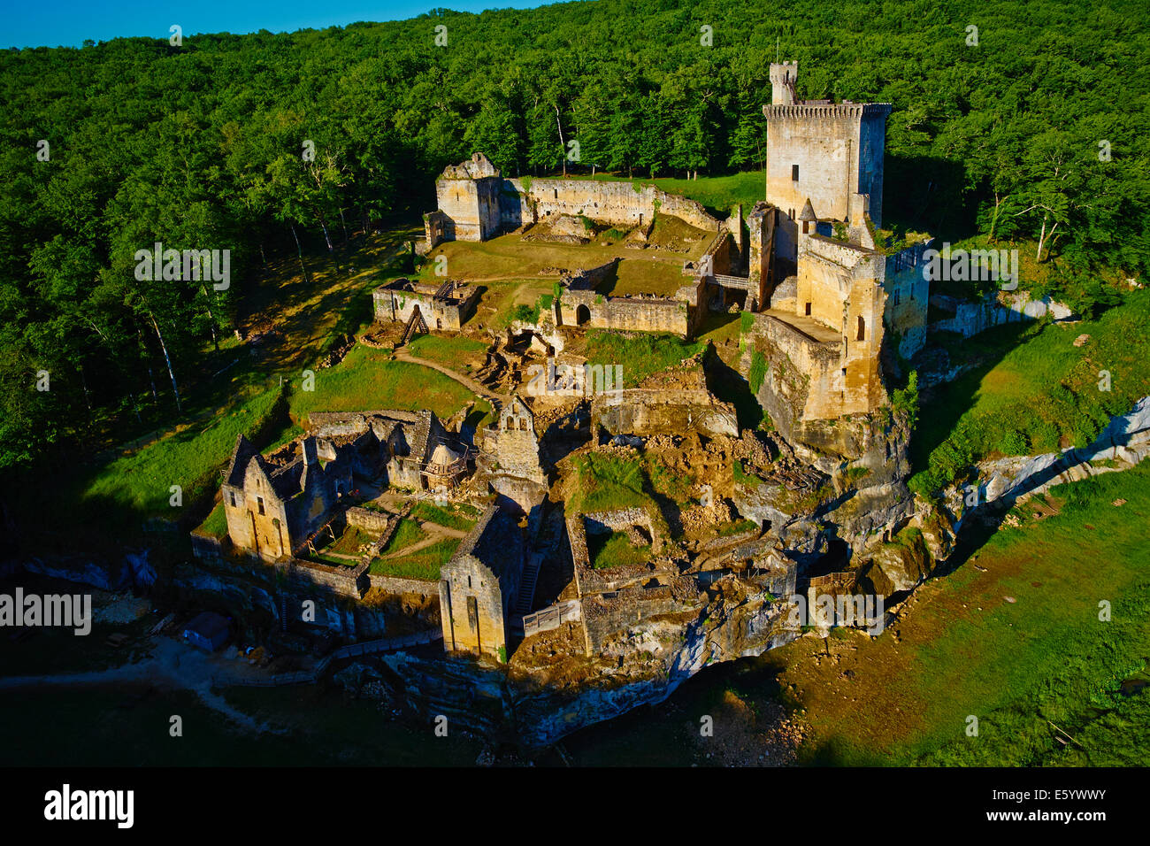France, Aquitaine, Dordogne, Perigord Noir, Beune valley, Commarque ...