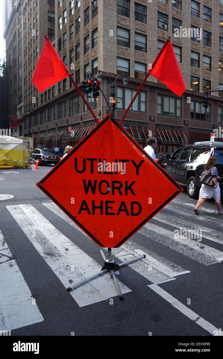 Utility work sign hi-res stock photography and images - Alamy
