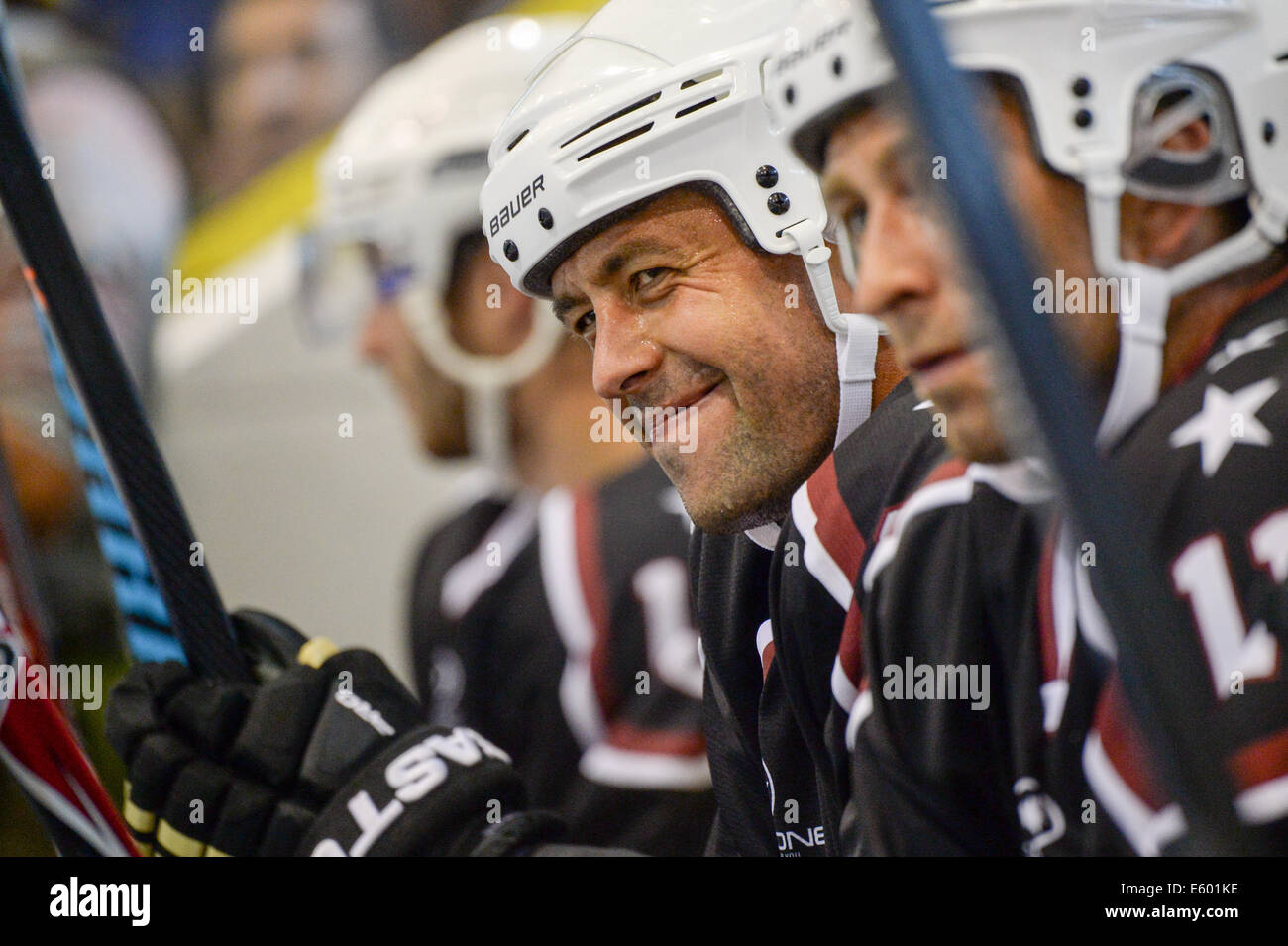 Icehockey player Marco Sturm smiles on the bench during his farwell ...