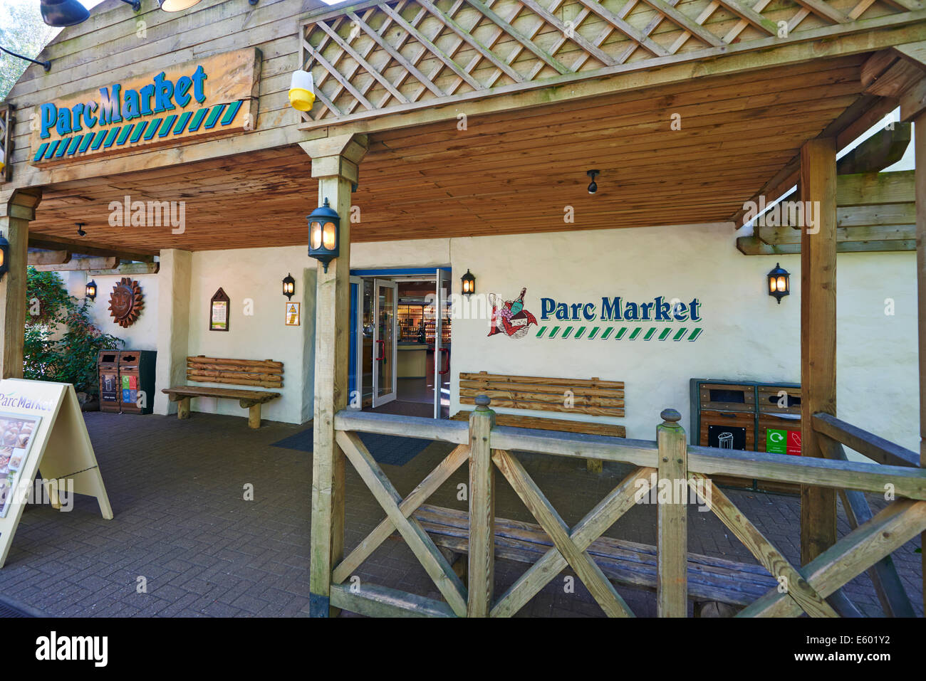 Parc Market A Small Shop At Center Parcs Sherwood Forest UK Stock Photo ...