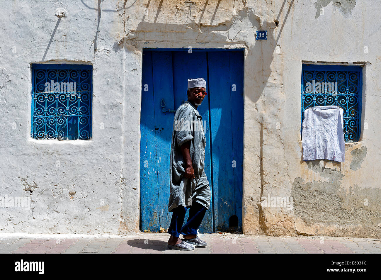 Maghrebian people hi-res stock photography and images - Alamy
