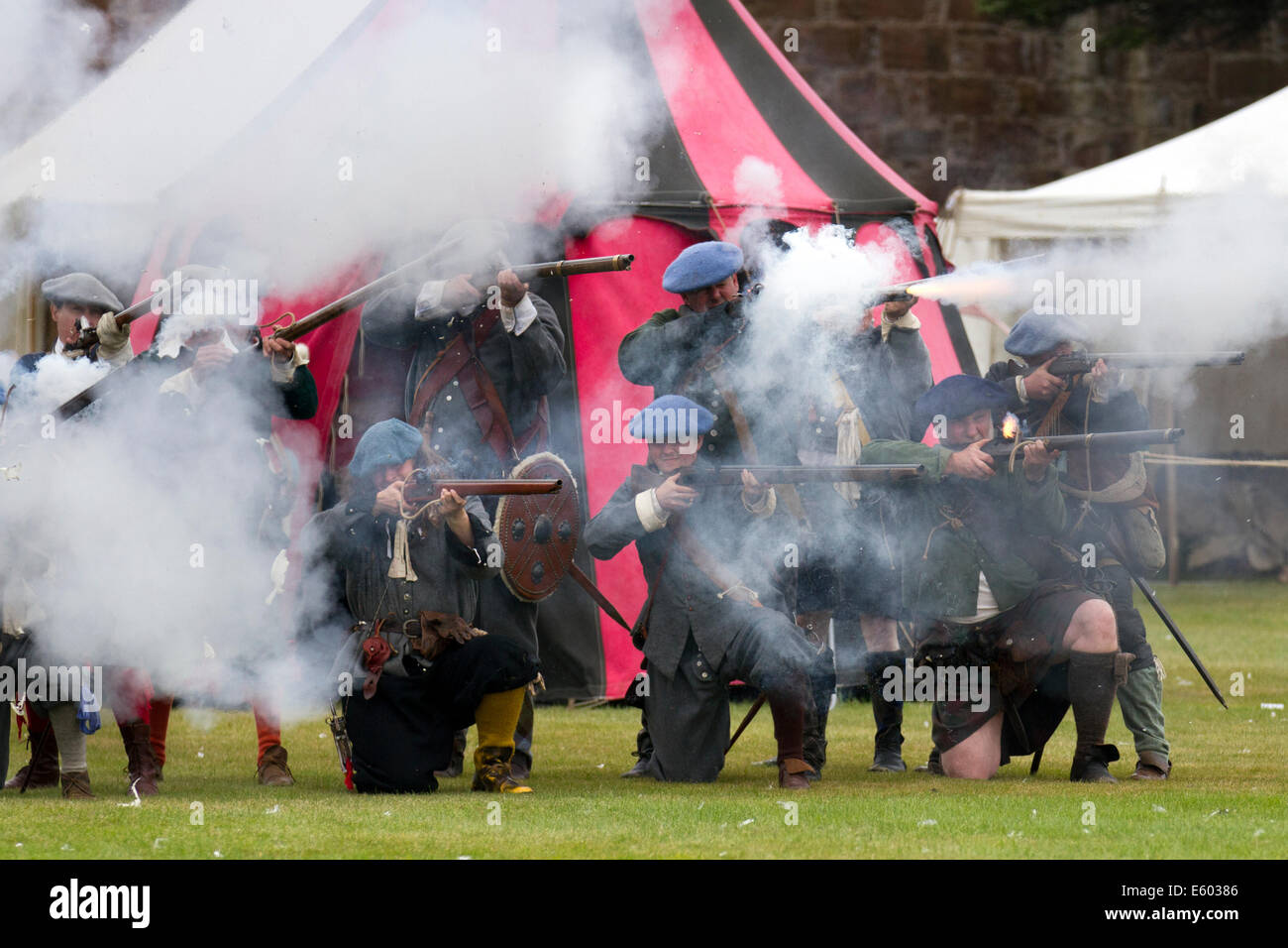 Matchlock musket english civil war hi-res stock photography and images ...