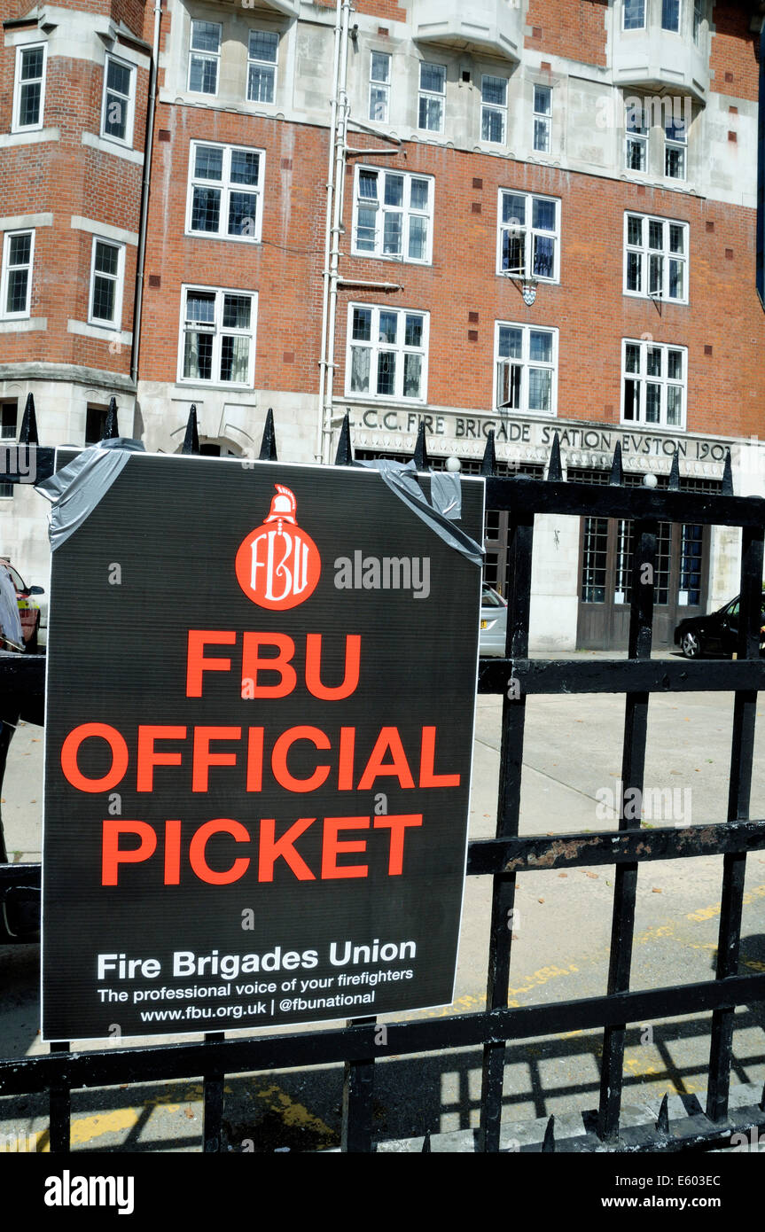 Fire station road sign hi-res stock photography and images - Alamy