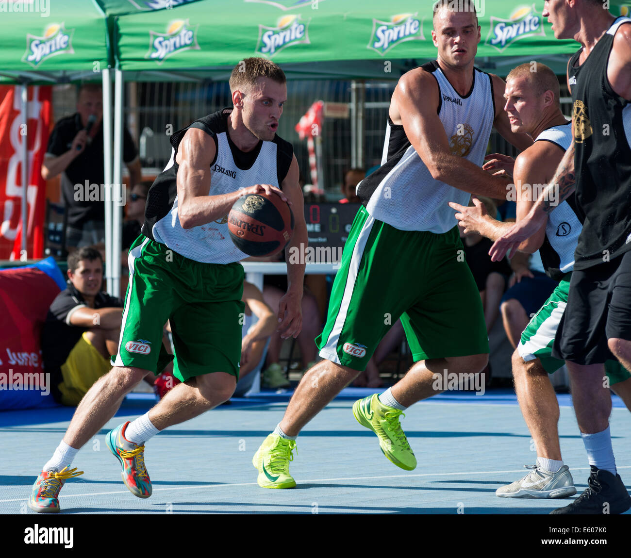 Tarvydas hi-res stock photography and images - Alamy