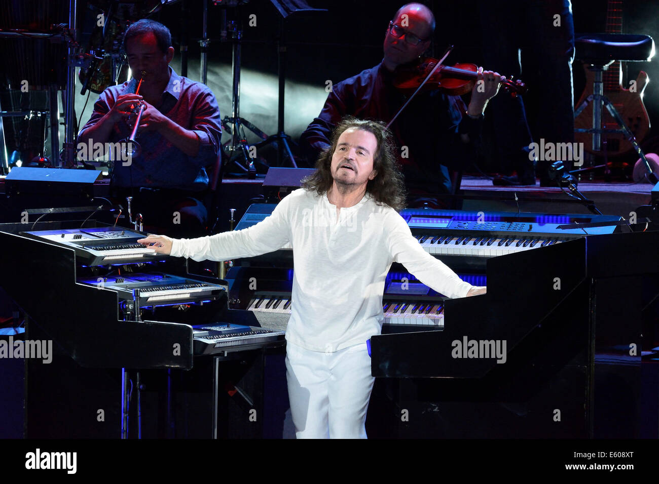 Yanni chryssomallis hi-res stock photography and images - Alamy