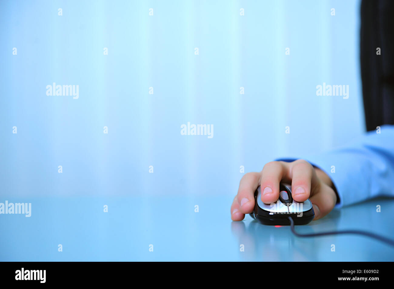 Handling mouse hi-res stock photography and images - Alamy