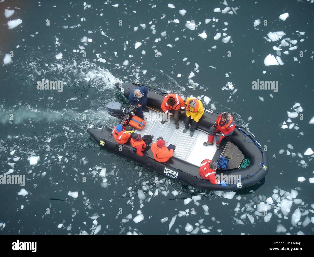 Zodiac landings in antarctica 60 photos - Astrologytoyou.com
