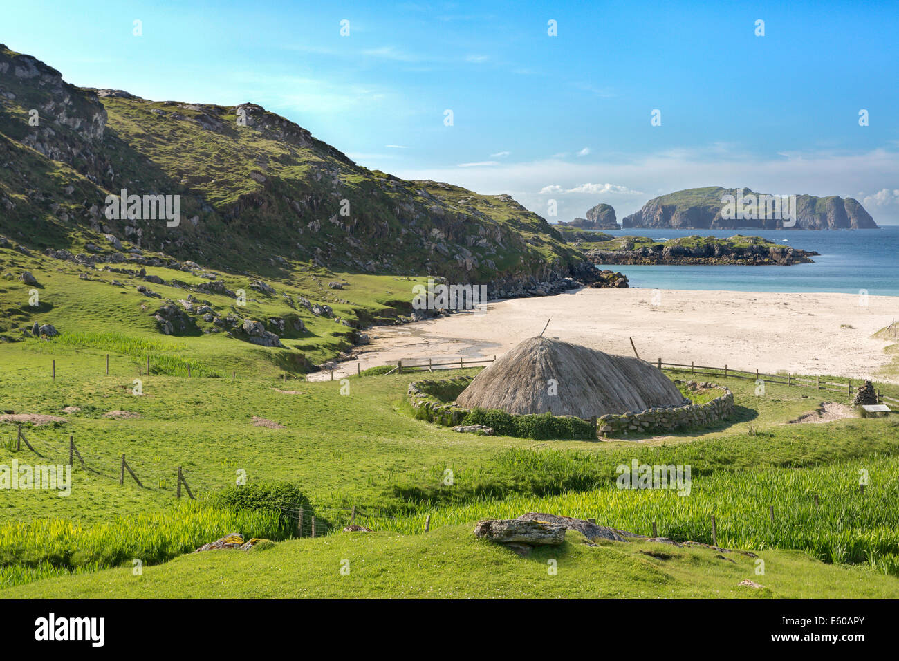 Ancient blackhouse or celtic croft preserved and restorend on a beach ...
