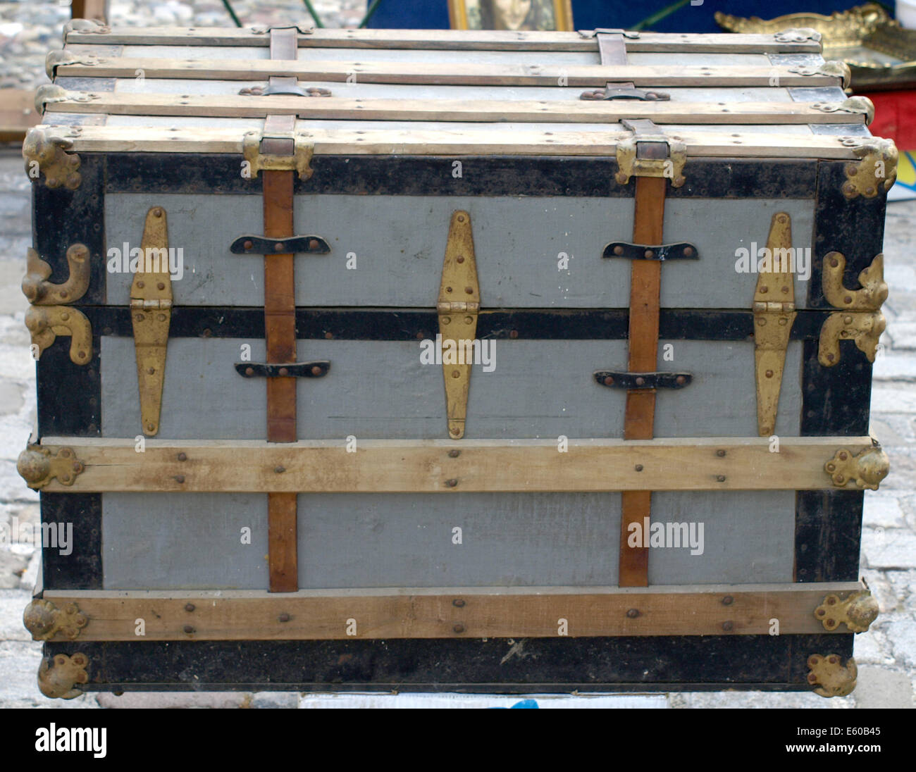 Old safe box hi-res stock photography and images - Alamy