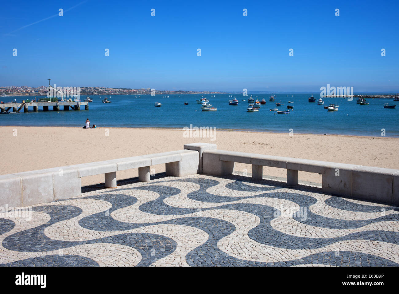 Portugal beach promenade hi-res stock photography and images - Alamy