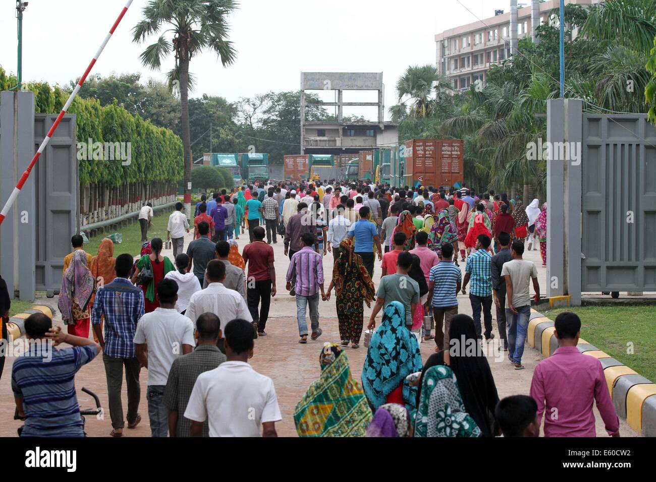 Bangladeshi workers council hi-res stock photography and images - Alamy