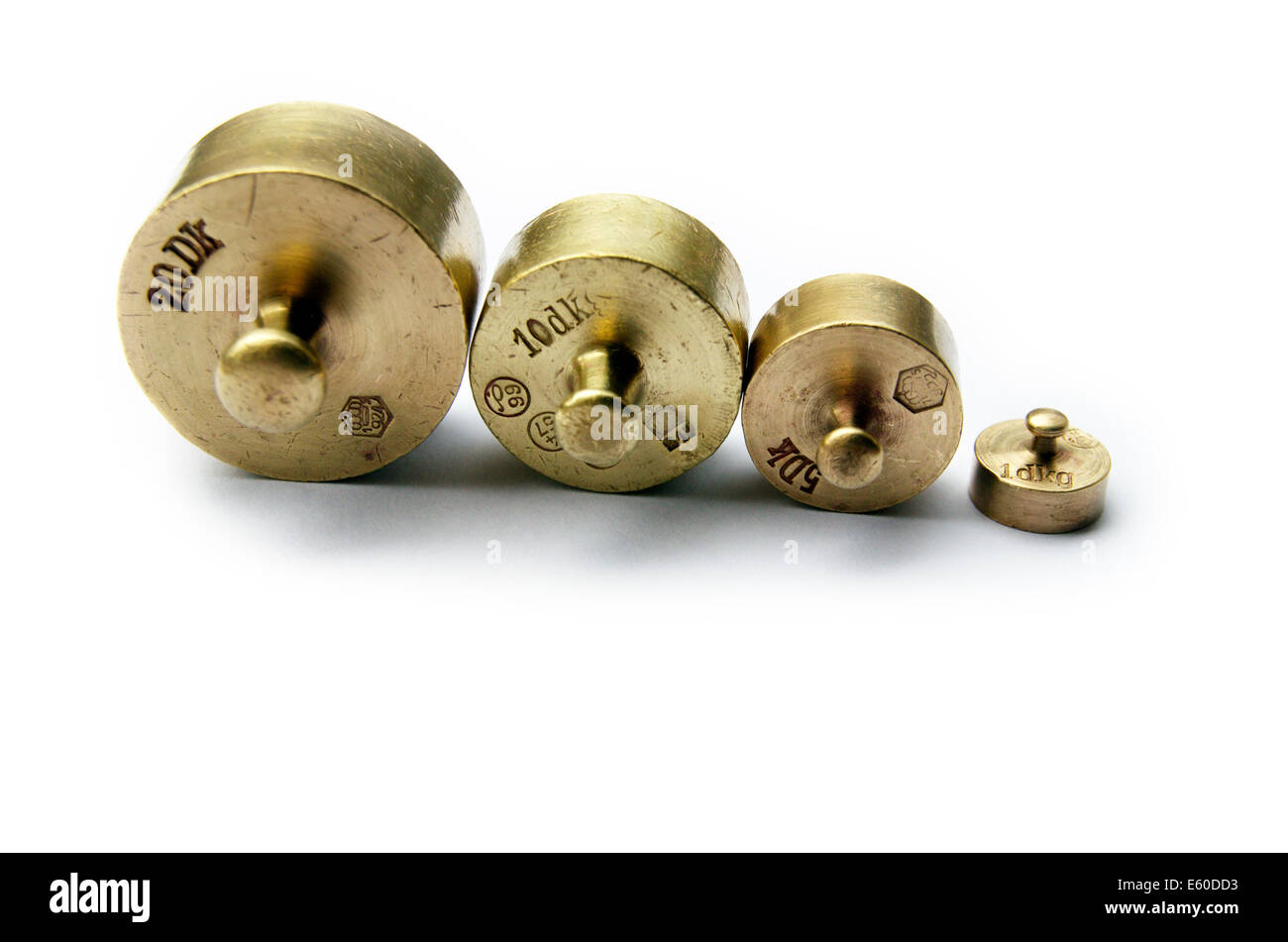 Gold bar on scale weight hi-res stock photography and images - Alamy