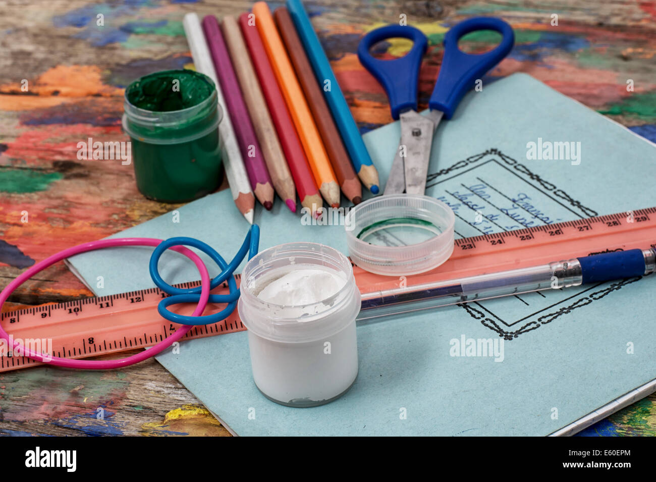 notebook,pencil,bow schoolgirl first year pupil Stock Photo - Alamy
