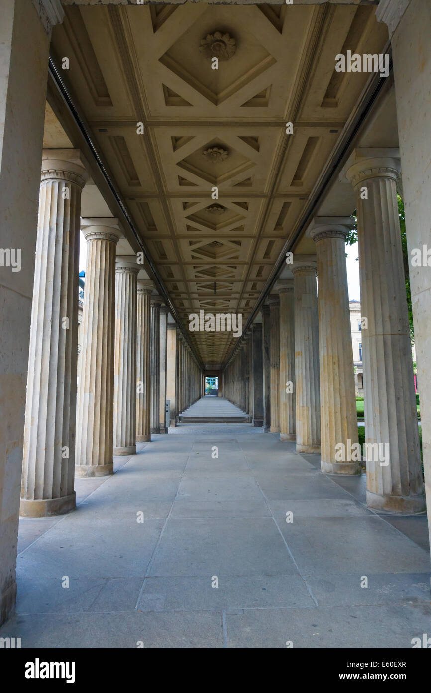 Columns stretching into the distance Stock Photo - Alamy