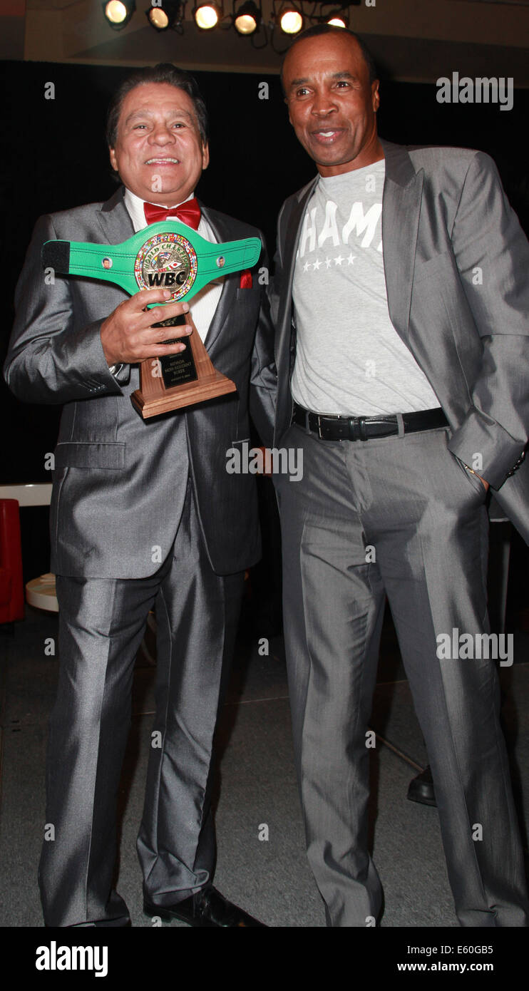 Las Vegas, Nevada, USA. 9th Aug, 2014. Retired professional boxers ...