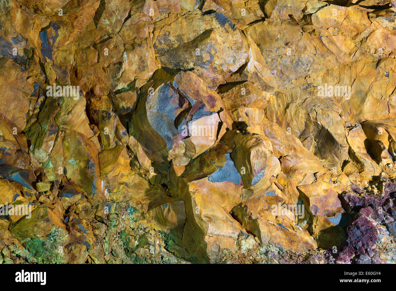 þríhnúkagígur volcano hi-res stock photography and images - Alamy