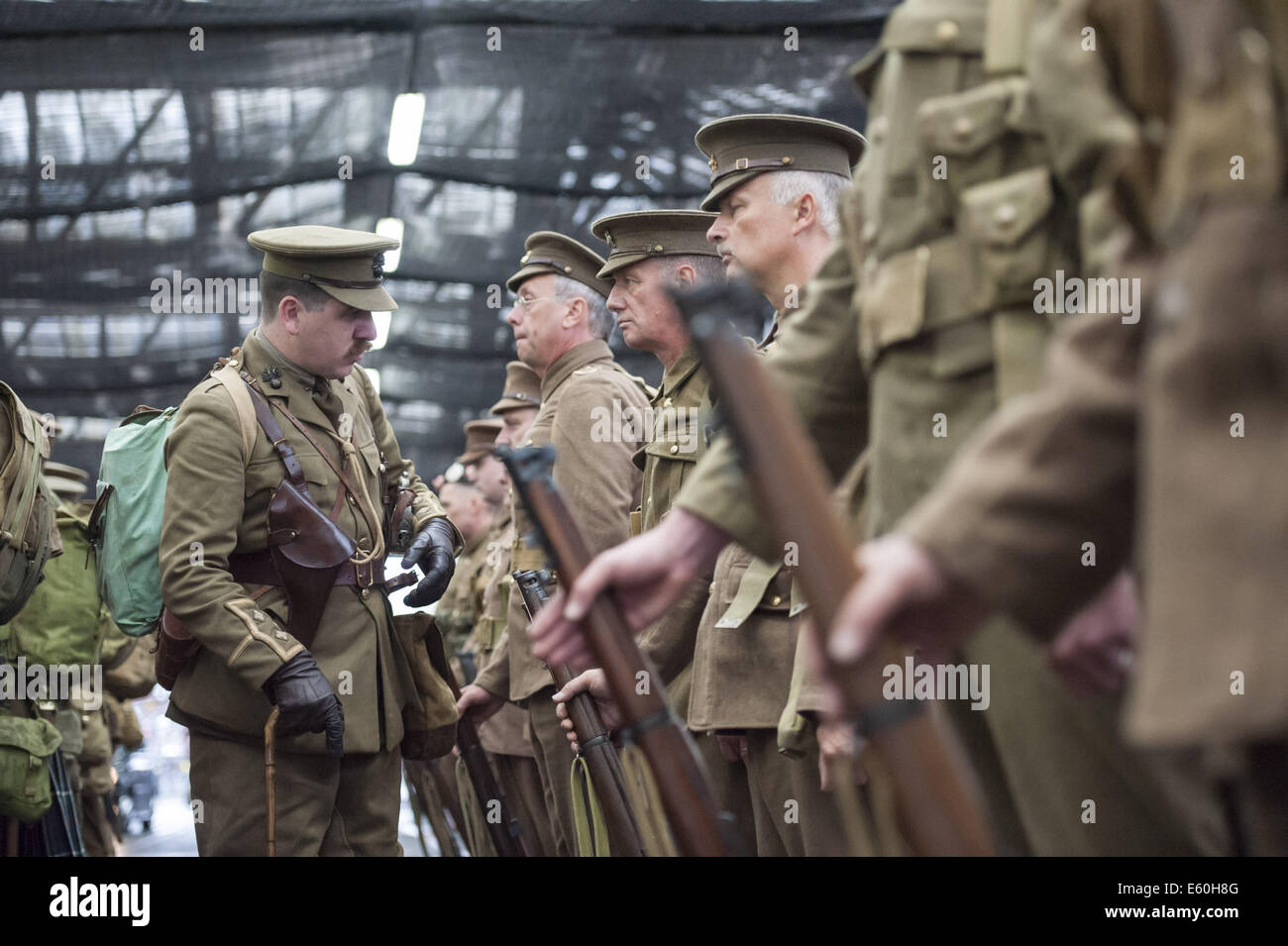 Ww1 soldiers train hi-res stock photography and images - Alamy