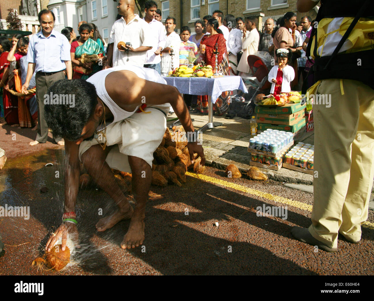 Thaipusam Chariot Festival, Tamil community Tooting, in Figs Marsh ...