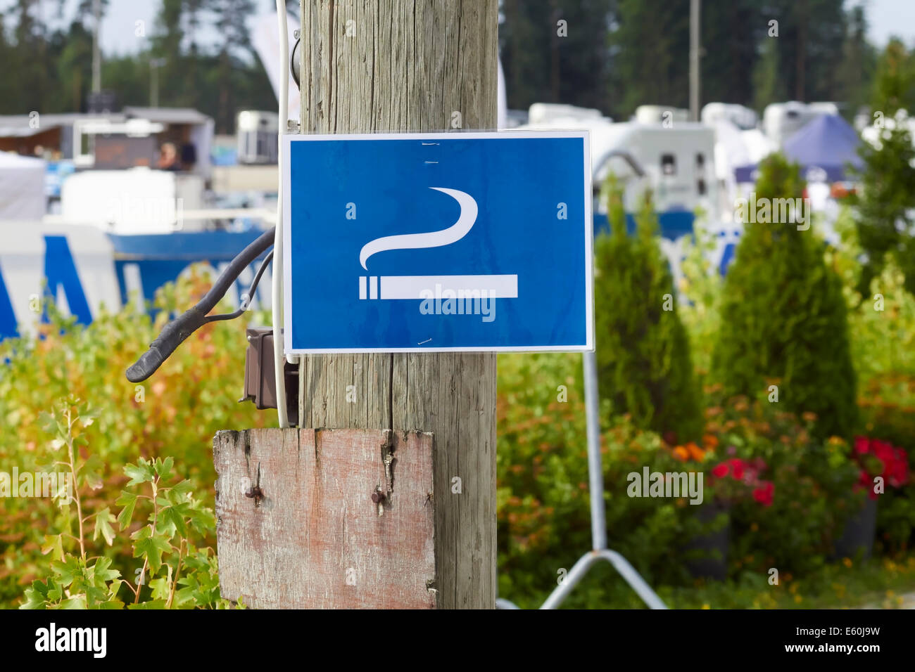 smoking allowed sign Stock Photo - Alamy